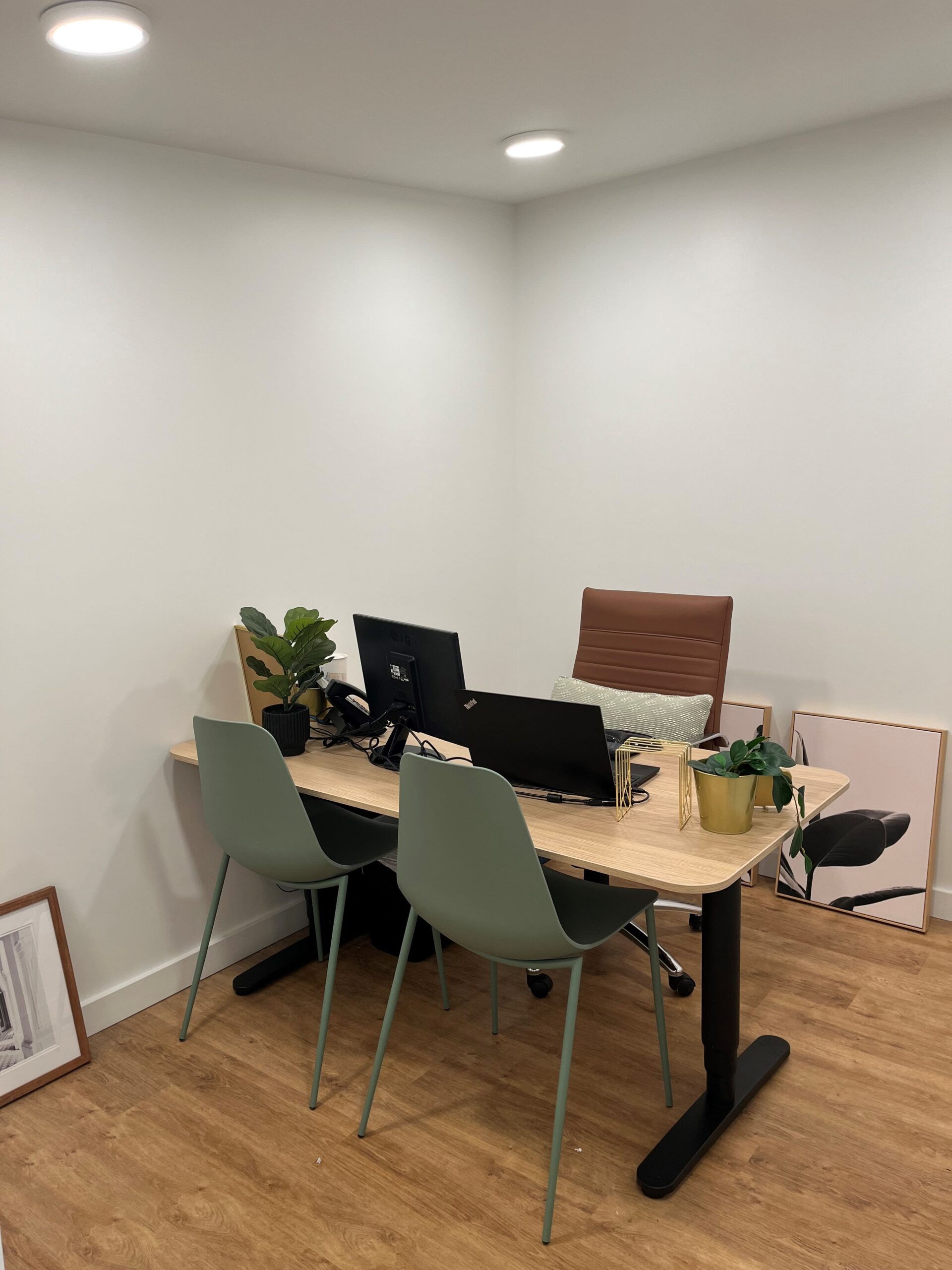 Collective - Foundry Collective & Coffee Bar - Coworking Space